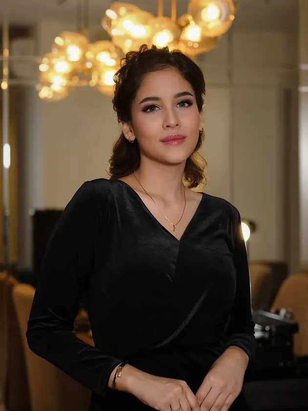 Beautiful Portrait of Danya Assegaf, the New Girlfriend of Aufar ...