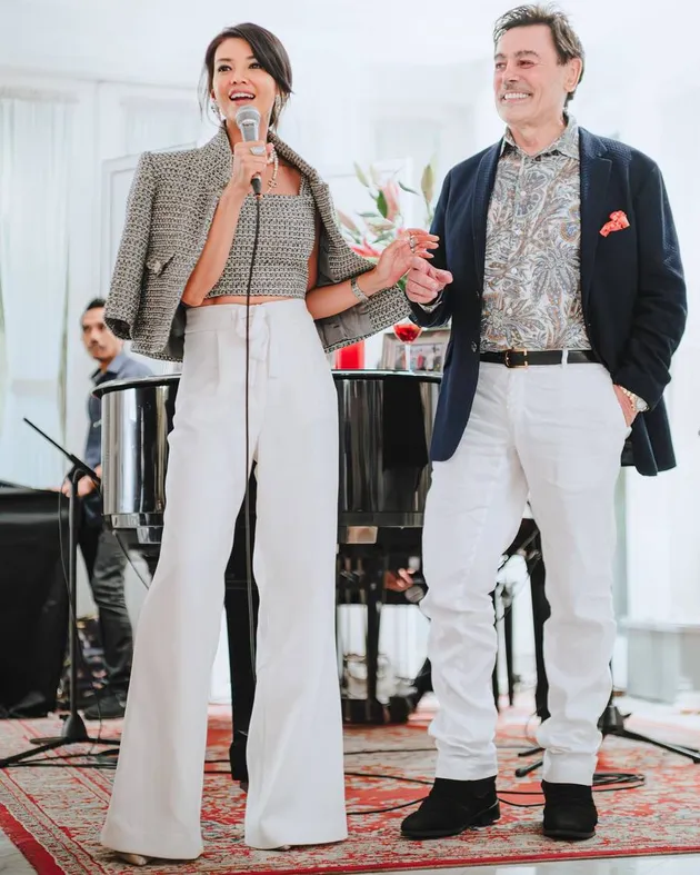Portrait of Farah Quinn and Charles Jost, Growing Closer and Living ...