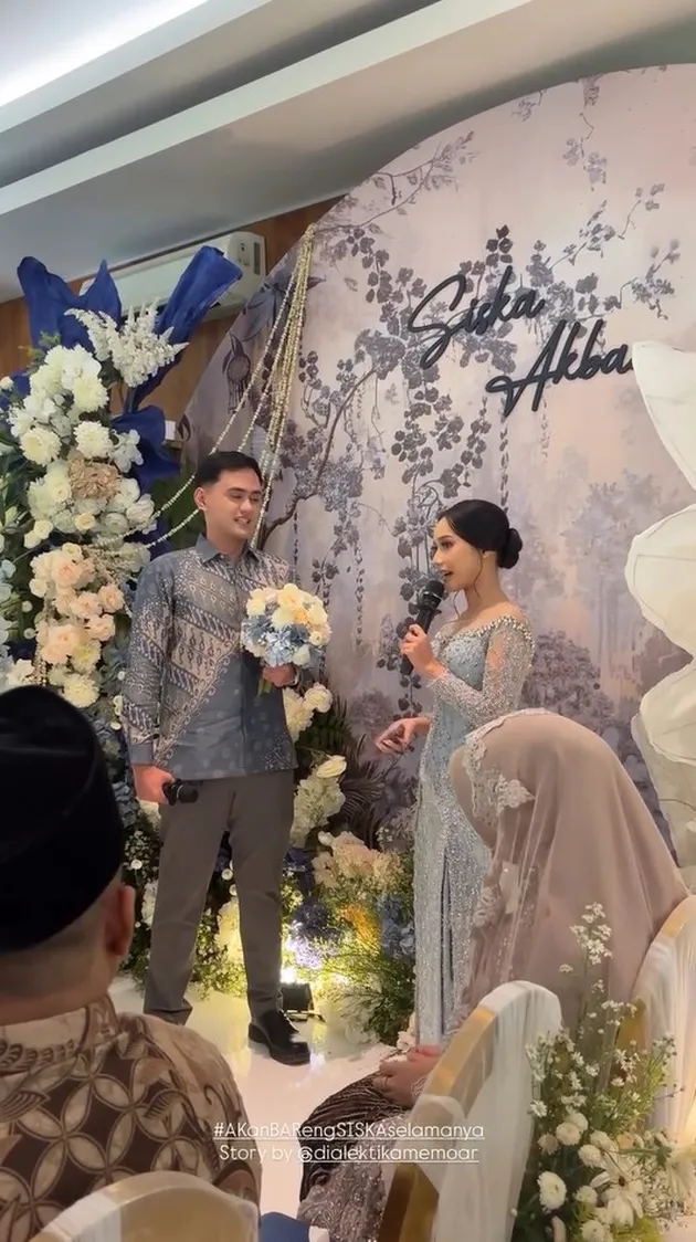 Portrait of Indian Akbar and Siska Minbite's Engagement, From Humor to ...