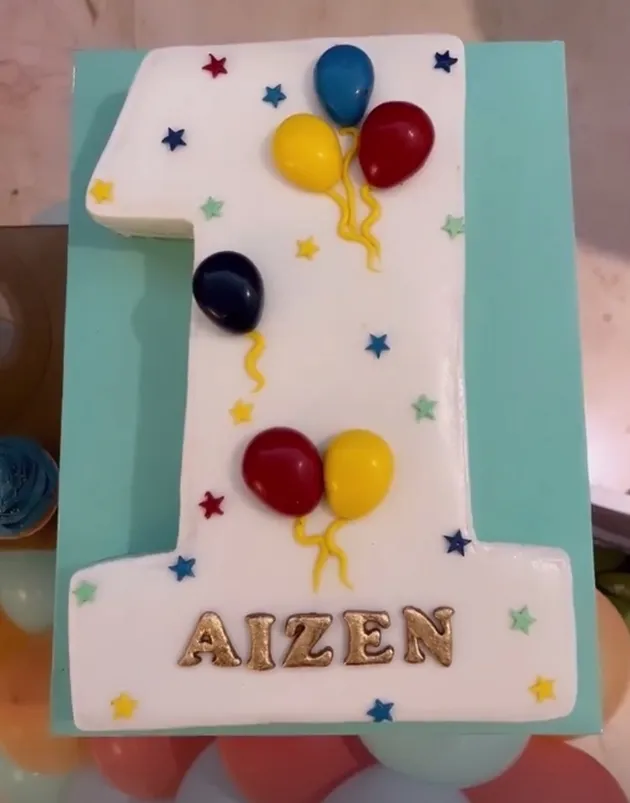 Portraits of Aizen Erick Iskandar's First Birthday Celebration, Jedar ...