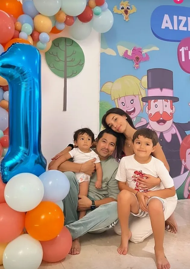 Portraits of Aizen Erick Iskandar's First Birthday Celebration, Jedar ...