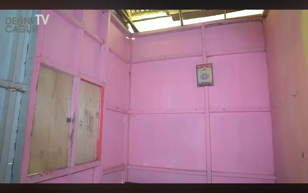 Portrait of Fajar Sadboy's House in Gorontalo, Simple Wooden Walls