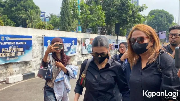 Ratu Sofya Laporkan Produser Film 'DOSA' ke Polda Metro Jaya Atas ...