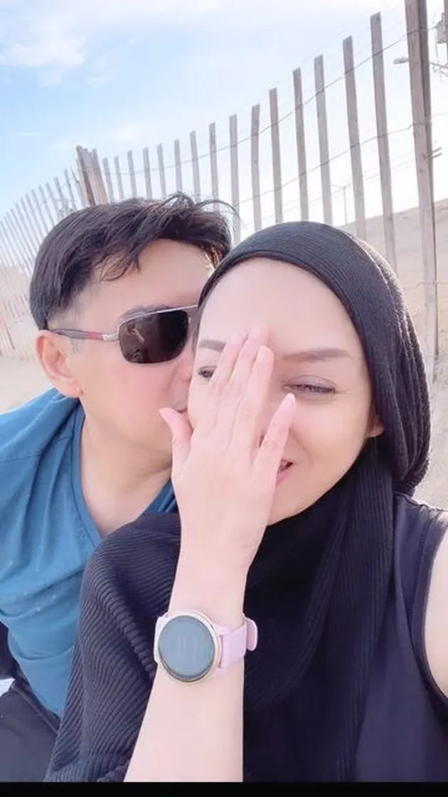 Once LDR Indonesia-America, 10 Photos of Terry Putri and Her Husband ...