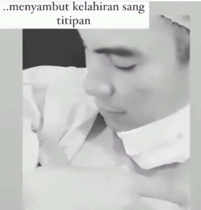 Selamat! Paula Verhoeven Melahirkan Anak Kedua Berjenis Kelamin Laki ... Selamat! Paula Verhoeven Melahirkan Anak Kedua Berjenis Kelamin Laki ...
