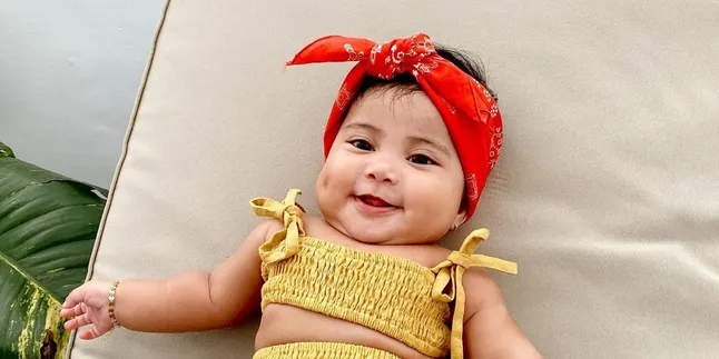 Now 6 Years Old, 8 Photos of Chava, Rachel Vennya's Child, as a Baby ...