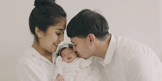 Lucunya Kalea, Little Princess of Tarra Budiman and Gya Who Just Had Aqiqah