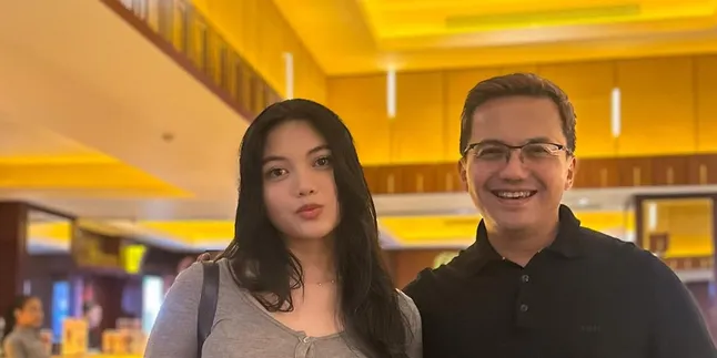 7 Photos of Sahrul Gunawan Out with His Daughter, Some Mothers Whisper: Why Is He Holding Hands?