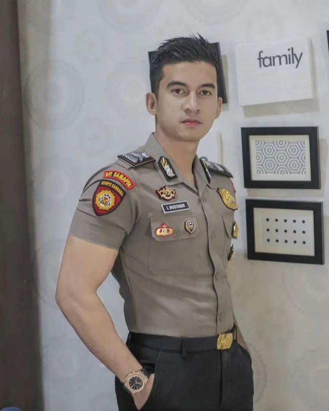 8 Potret Bripda Mustakim Polisi Ganteng Asal Aceh Yang Sering Dikira Artis Disebut Mirip Ali 