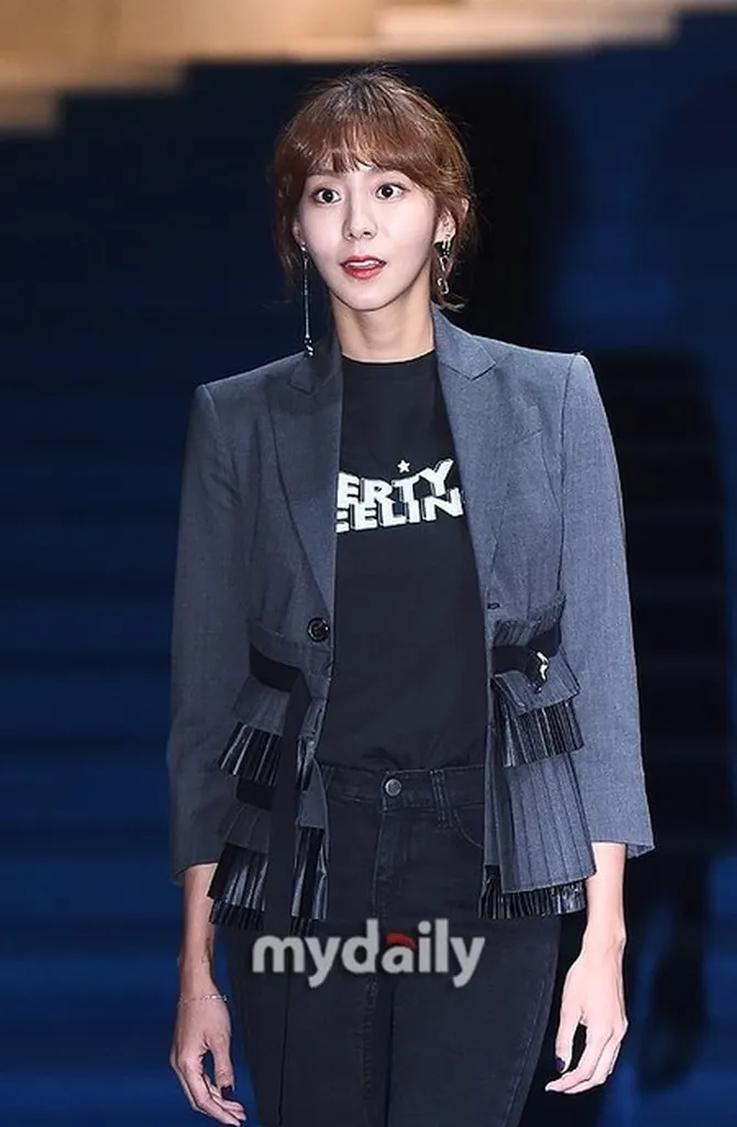 Uee After School Runway