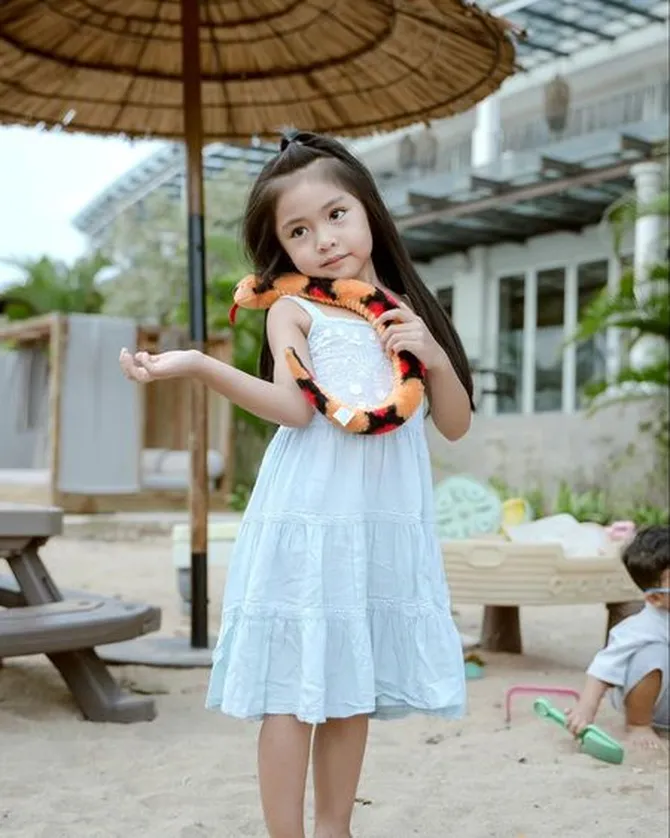 Putri Fadyla Adik Raditya Dika