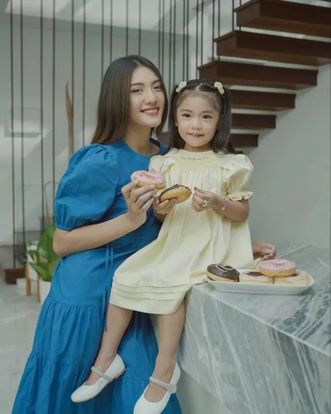 Putri Fadyla Adik Raditya Dika
