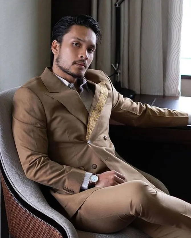 Randy Pangalila Poop