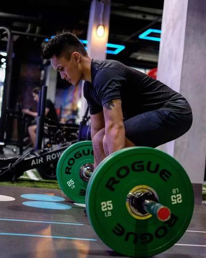 Randy Pangalila Poop