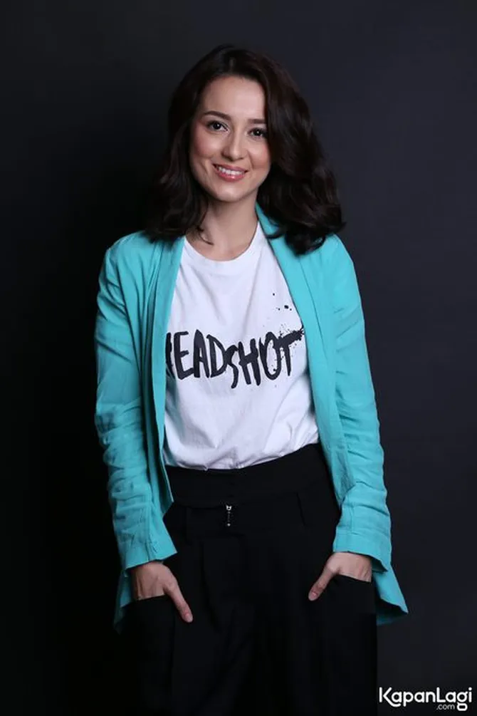 Julie Estelle 2022