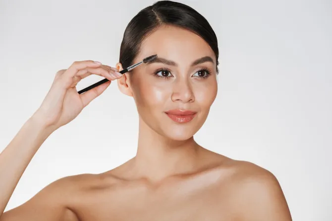 7 Cara Membuat Alis Bagi Pemula Agar Tampak Natural, Mudah dan Rapi ...