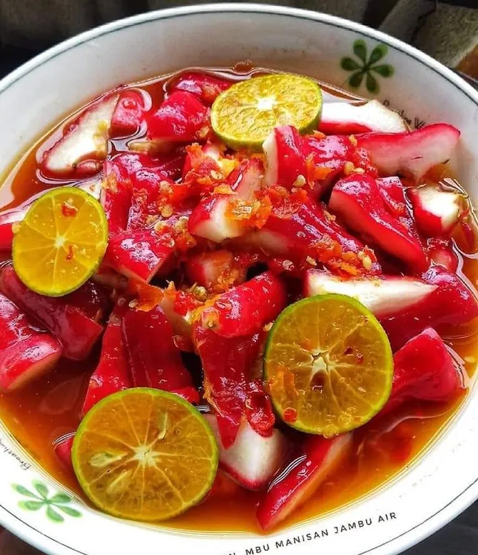 5 Resep Olahan Jambu Jamaika yang Segar dan Praktis - Plus.Kapanlagi.com