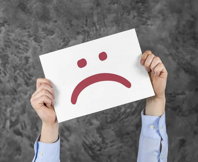 70 Caption Sedih yang Menyayat Hati, Paling Menyentuh dan Bikin Baper - Plus.Kapanlagi.com