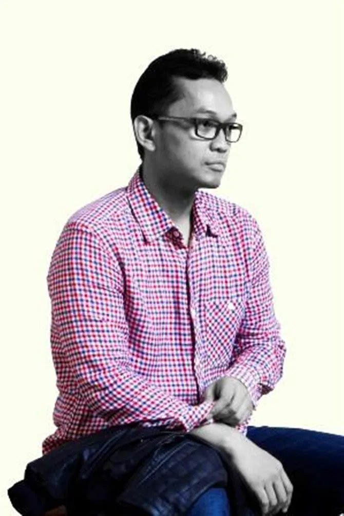 Daned gustama, pendiri komtung tv yang peduli dengan isu sosial dan politik