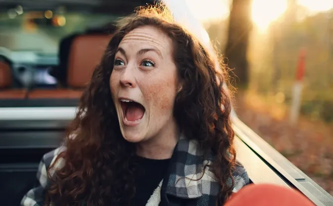 Memahami Apa Arti Humoris Beserta Ciri-Ciri dan Jenisnya - Plus ...