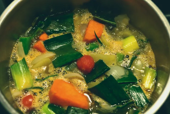 10 Rekomendasi Menu Sahur Tumis dan Kuah Beserta Resep Simpel yang ...