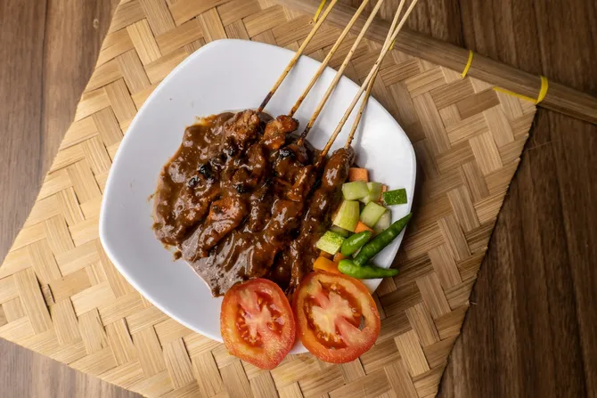 Jadi Makanan Populer Dunia, Ini 6 Ragam Sate Khas Indonesia yang Ikonik ...
