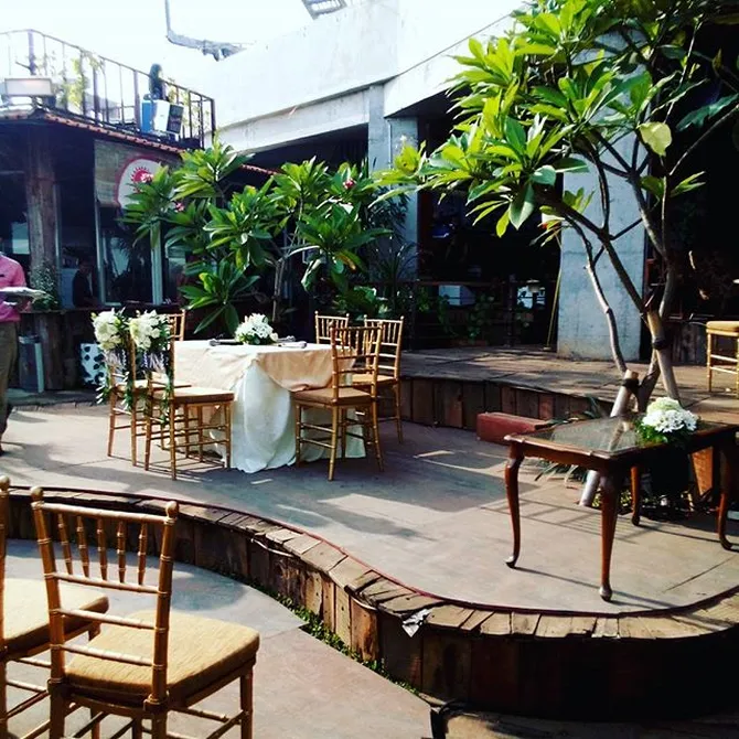 20 Tempat Makan Romantis di Jakarta yang Pas Didatengin Biar Sukses ...