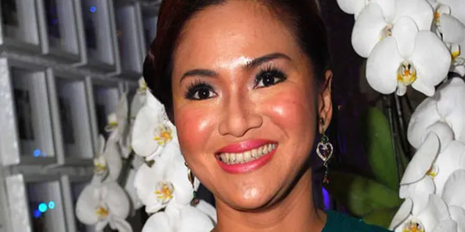 Moza Paramitha Cari Duit Dari Patah Hati - KapanLagi.com