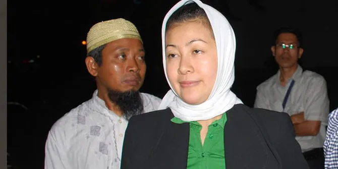 Mischa S Moein: Saya Shock Dimaki-maki - KapanLagi.com