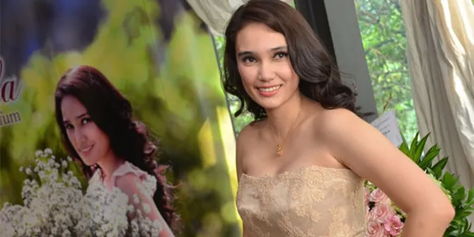 Febby Febiola Luncurkan Parfum - KapanLagi.com