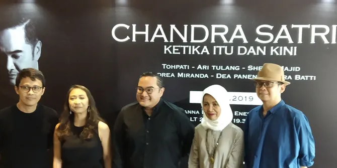 Awali Karir Dari Backing Vocal Chrisye, Chandra Satria Siap Gelar ...