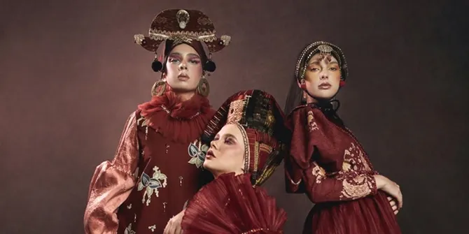 Desainer Yanti Adeni Perkenalkan Kain Cual dan Batik Bangka Belitung di ...