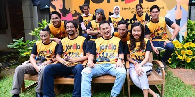 Ini Lho Perbedaan Film 'JOMBLO' Versi Tahun 2006 dan 2017! - KapanLagi.com