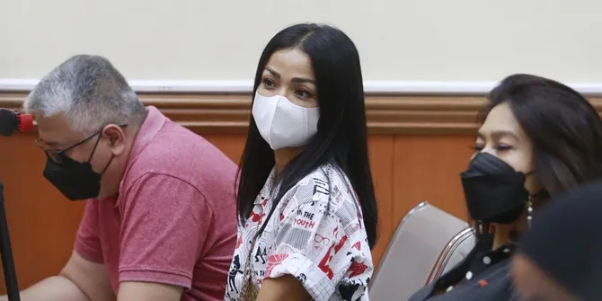 Perjuangkan Hak Ibunda yang Telah Meninggal, Nirina Zubir Abaikan Rasa ... Perjuangkan Hak Ibunda yang Telah Meninggal, Nirina Zubir Abaikan Rasa ...