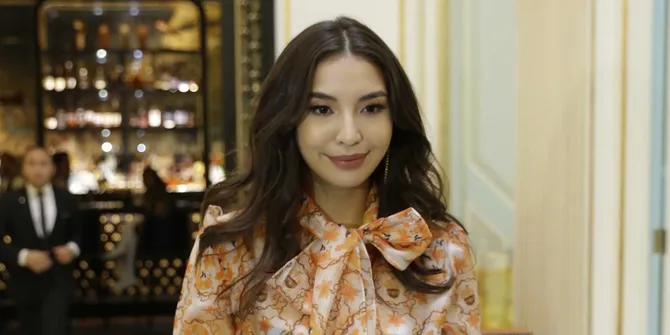 Potret Manohara 15 - 20 Tahun Lalu, Cantik Banget Penuh Pesona Bak ...