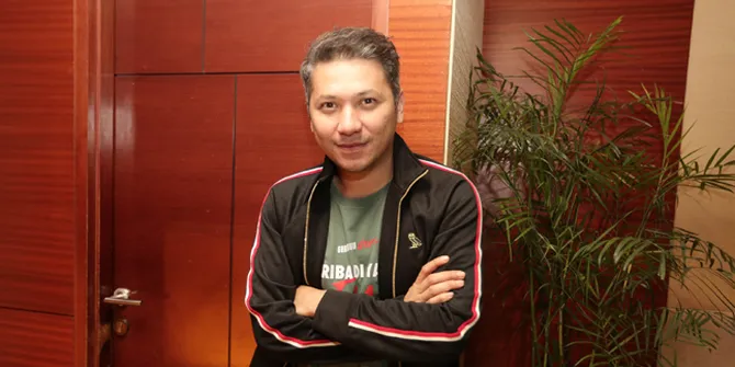 Ulang Tahun, Gading Marten Berbagi Kebaikan Kepada Para Pengemudi Taksi ...