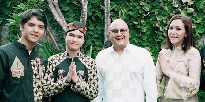 Ungkapan Manis Dul Jaelani di Hari Ulang Tahun Daddy Irwan Mussry ... Ungkapan Manis Dul Jaelani di Hari Ulang Tahun Daddy Irwan Mussry ...