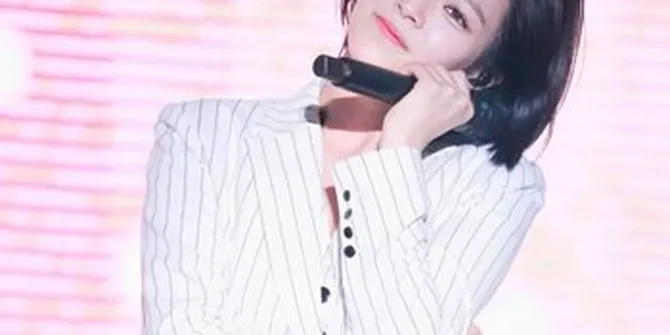 Profil Jungyeon TWICE - KapanLagi.com
